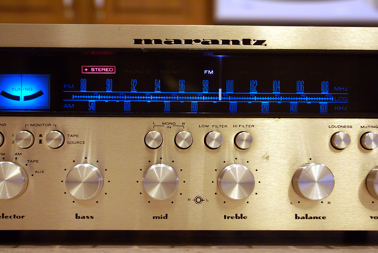 Stunning Marantz 2270 Receiver - RARE GOLD EDITION!!!